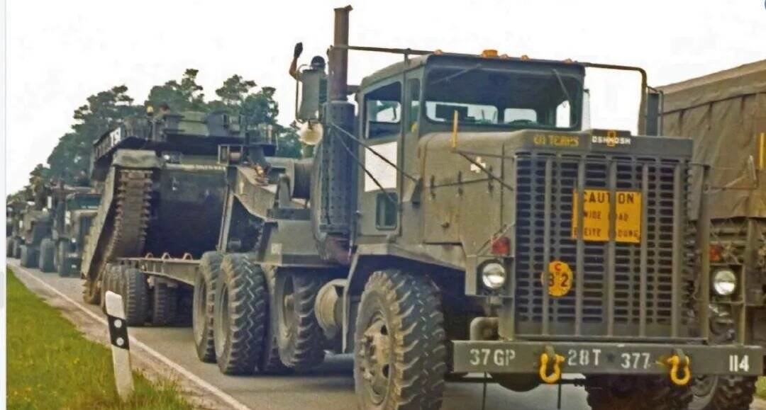 M911牵引车：运坦克的商用车_凤凰网