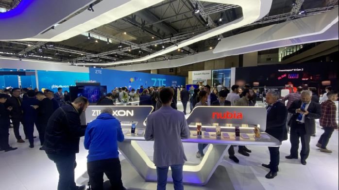 中兴亮相MWC 2023 推出多项划时代5G、硬件产品_凤凰网