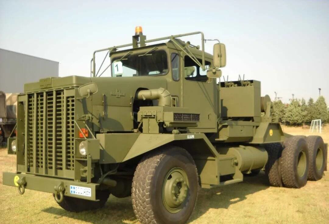 M911牵引车：运坦克的商用车_凤凰网