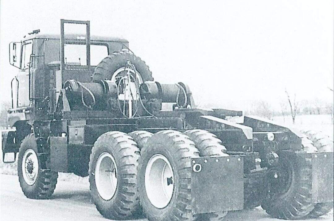 M911牵引车：运坦克的商用车_凤凰网