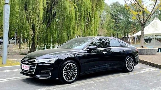 试驾A6L PHEV：当“官车”挂上绿牌，那股味儿是否还正？_凤凰网
