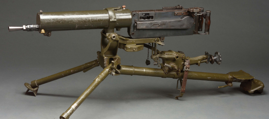 士兵如何抱着四十斤的圆木冲锋？一战德国MG08/15水冷“轻”机枪_凤凰网