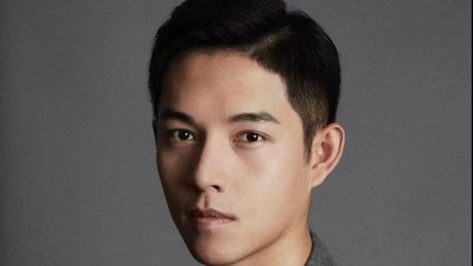 《W》杂志中文版正式上线，首刊将于四月正式发行_凤凰网