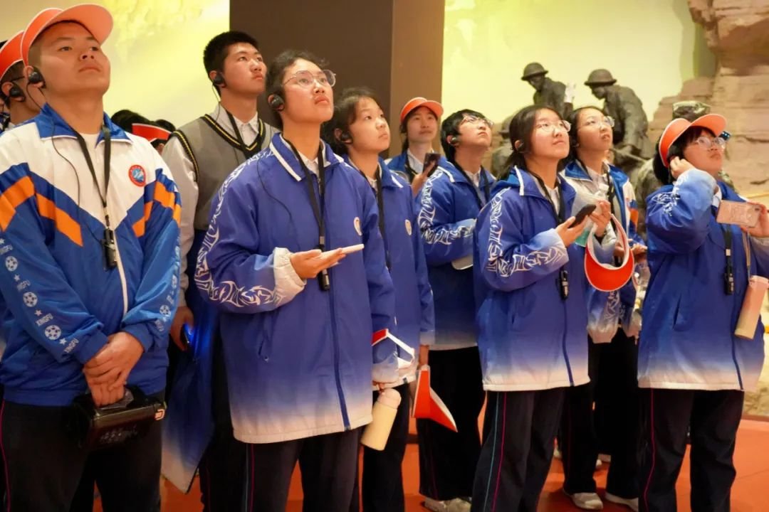 【红旗渠研学季】弘扬红旗渠精神，争做新时代好少年！凤凰网河南_凤凰网