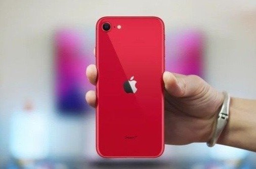 曝iPhone SE 4可能2025年发布 配备定制5G调制解调器_凤凰网