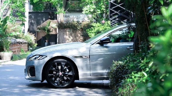 英伦豪华风格 新款捷豹XFL杀到！40万级还要啥BBA？_凤凰网