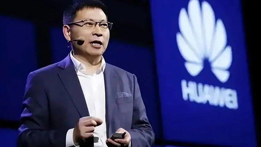 余承东：华为ADS2.0发布 今秋起推10余款新车_凤凰网