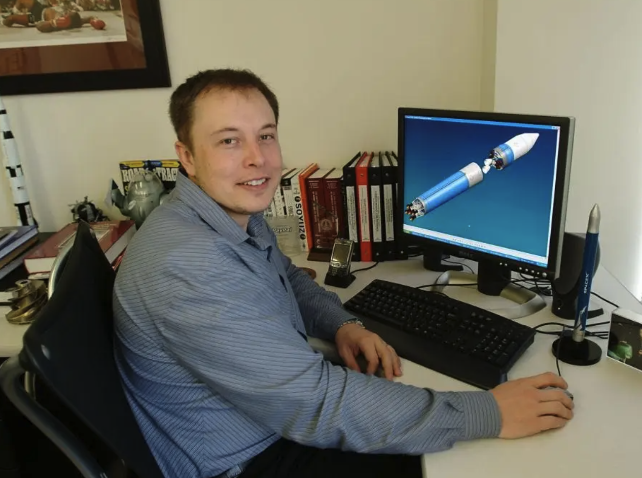 盘点SpaceX历史上14个重大时刻：从濒临破产到星舰爆炸_凤凰网