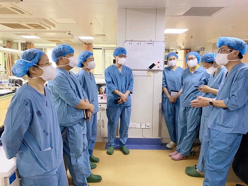 架起患者“救命桥”：青岛西海岸新区中心医院成功开展首例DPMAS人工肝技术！凤凰网青岛_凤凰网