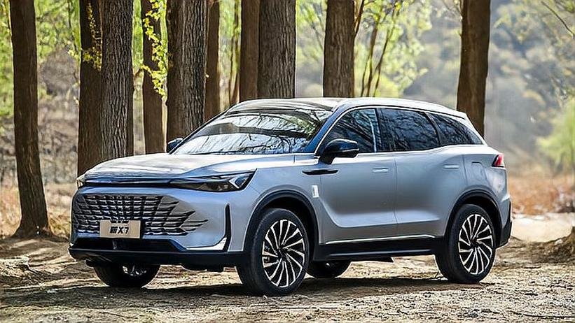 配置丰富，颜值高，同级别少有对手？试驾北京X7_凤凰网视频_凤凰网