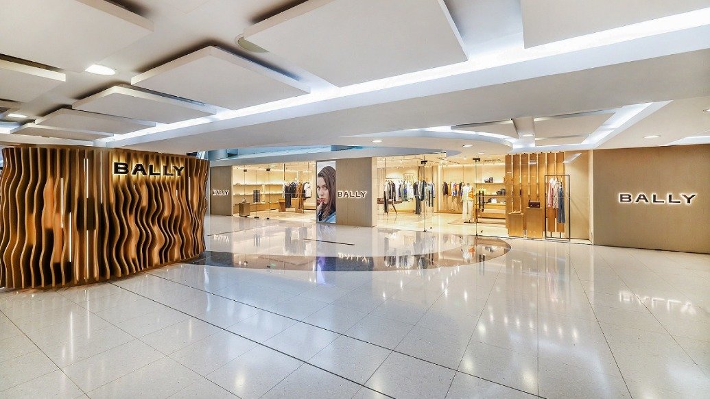 Bally 中国北京国贸商城精品店全新开幕 歌手刘宇身着品牌2023春夏系列受邀亮相_凤凰网