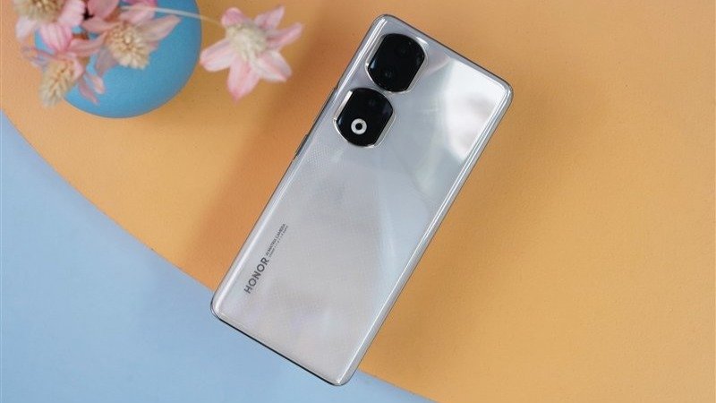 荣耀90Pro发布：2亿像素主摄+超高频调光屏 售3299元起_凤凰网