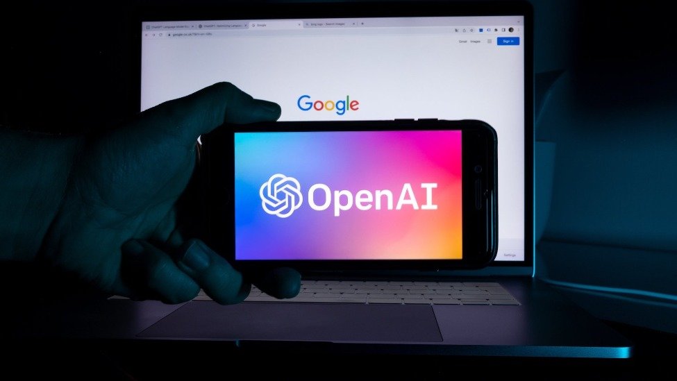 OpenAI、谷歌双标玩得溜：训练大模型用他人数据 却决不允许自身数据外流_凤凰网