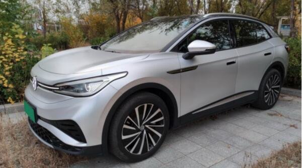 4S店试驾23款上汽大众ID4有感，入门级车型最靠谱、最值得买凤凰网山东_凤凰网