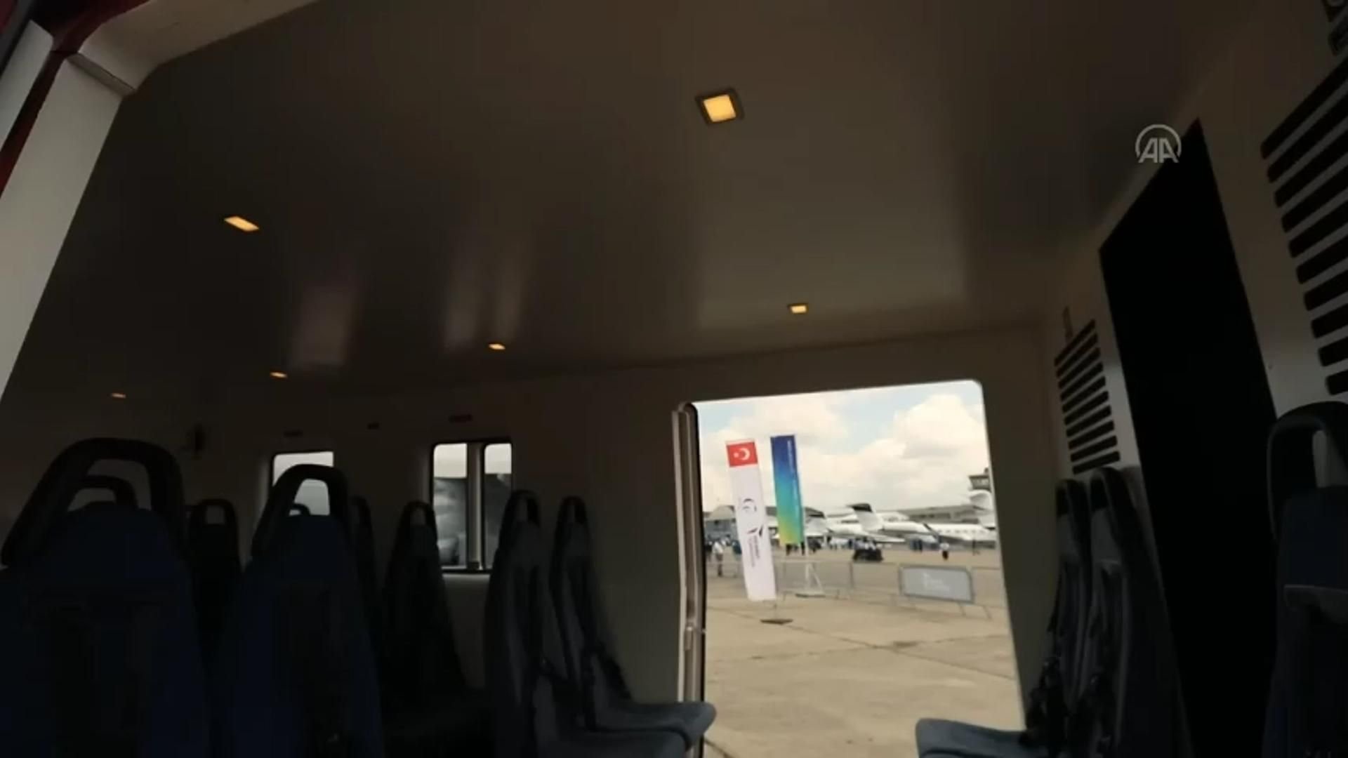 土耳其新型T925直升机全尺寸模型机亮相_凤凰网视频_凤凰网