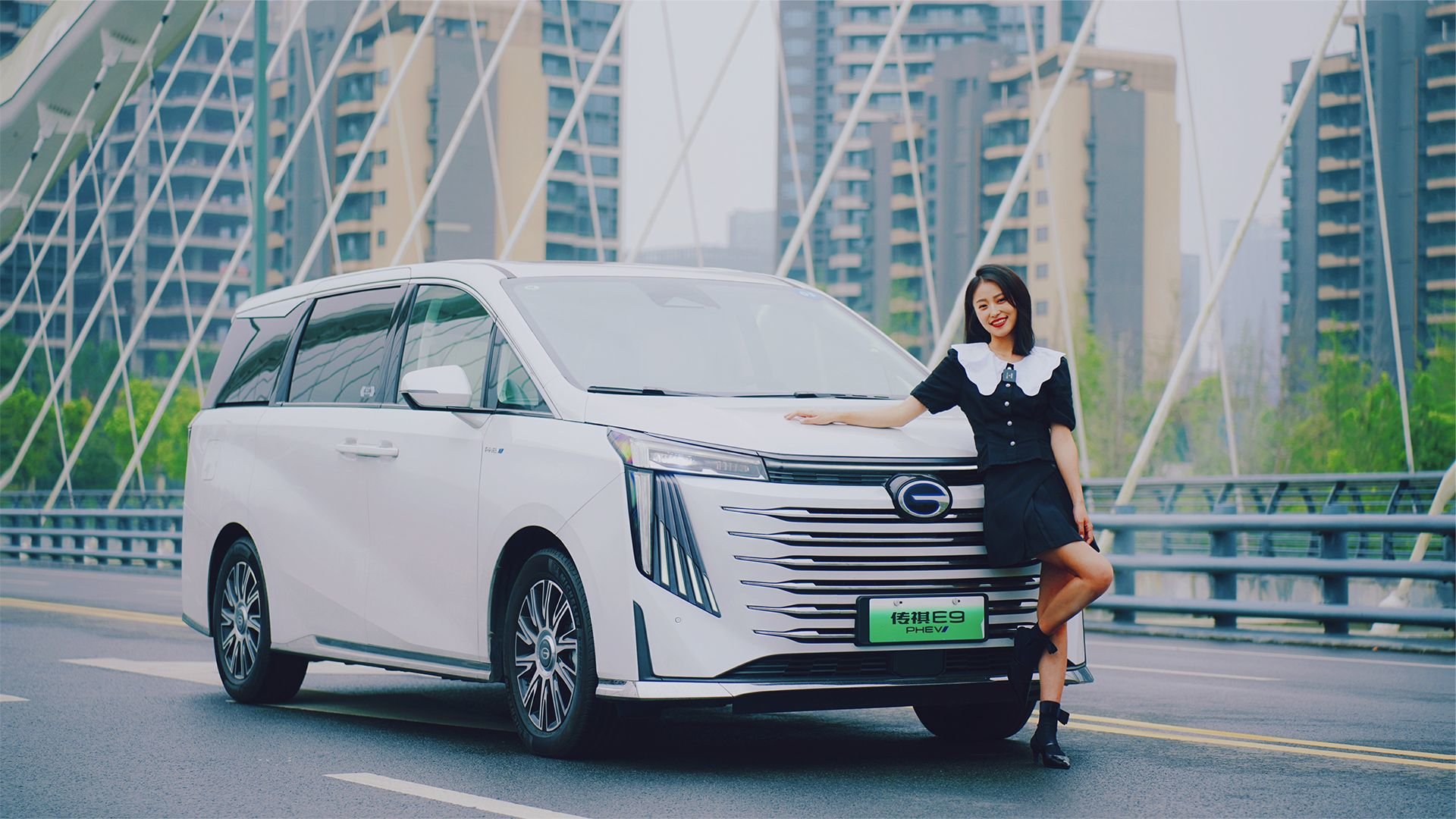 MPV还得看二排！日系MPV没有的，传祺E9满足你_凤凰网视频_凤凰网