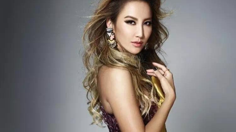 李玟因抑郁症轻生，不久前她才说：从来不怕任何困难_凤凰网