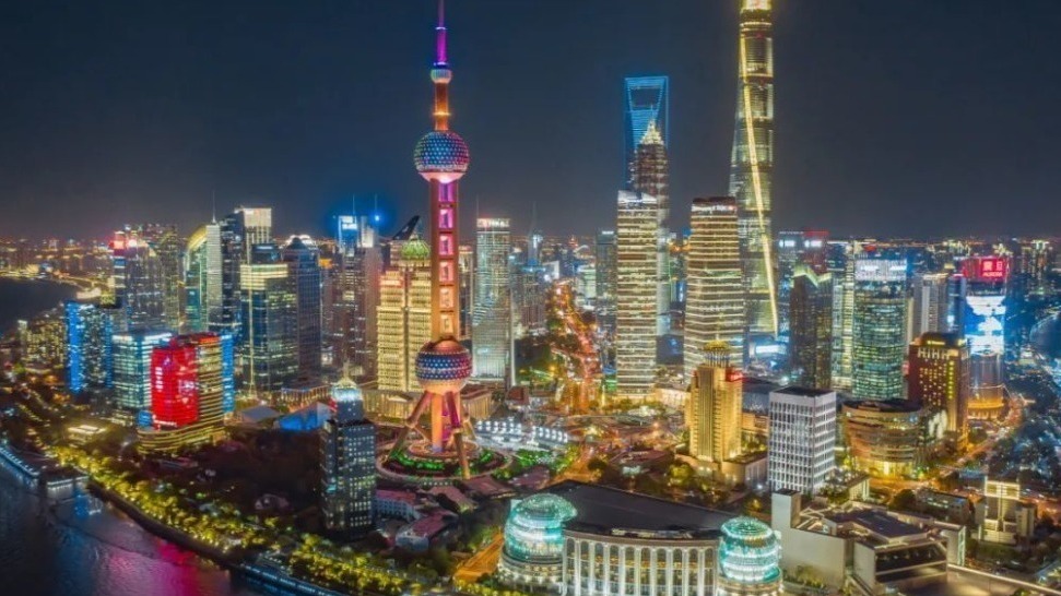 “上海外滩夜景灯光太土”？_凤凰网