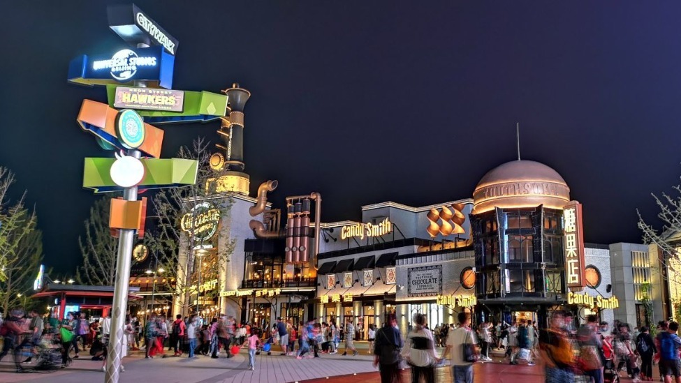 何为City Walk：被包装的精致生活或一次遐思漫步？_凤凰网