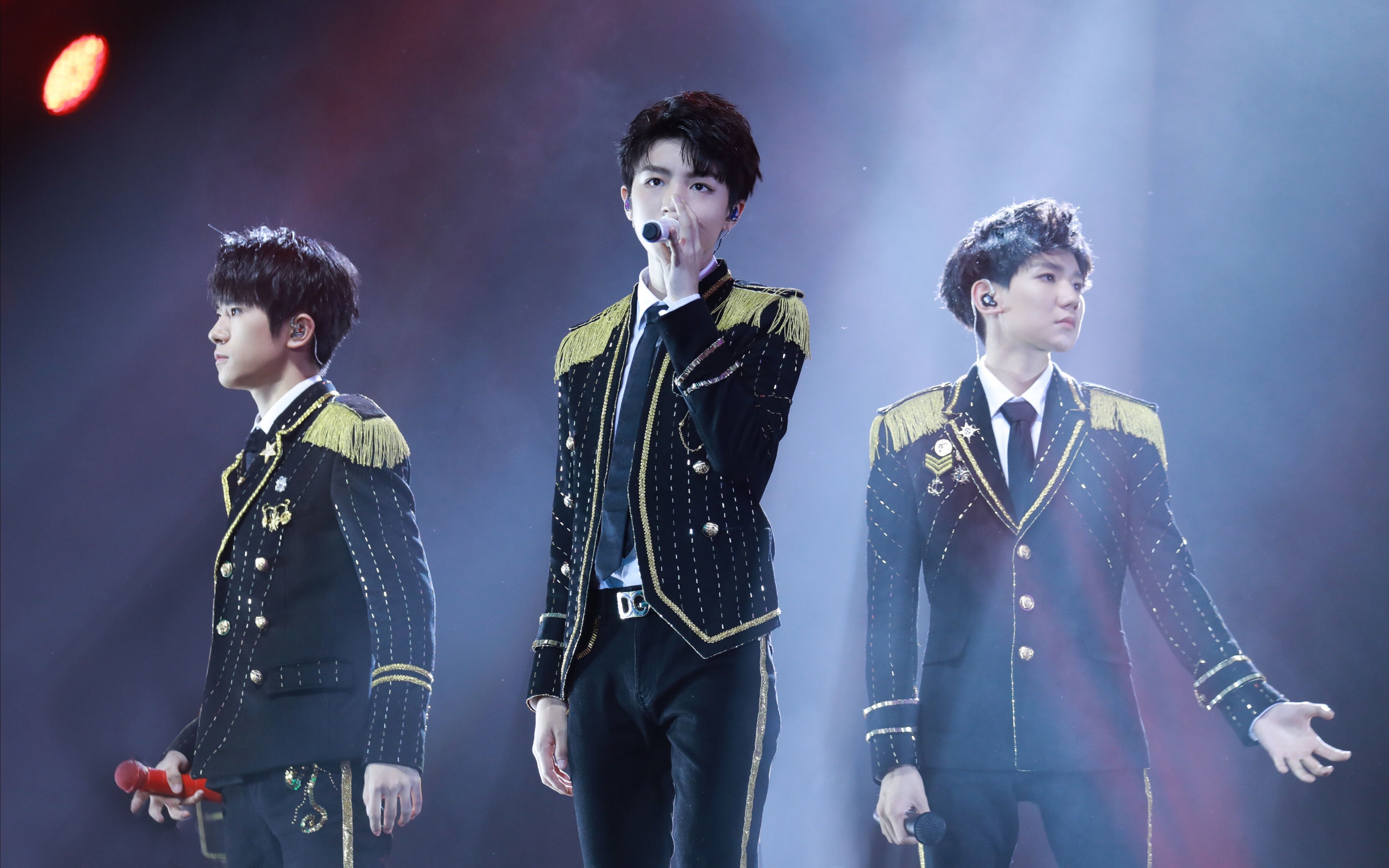 离谱！已被炒到200万一张？TFBOYS演唱会门票秒空，方圆5公里酒店全部售罄_凤凰网