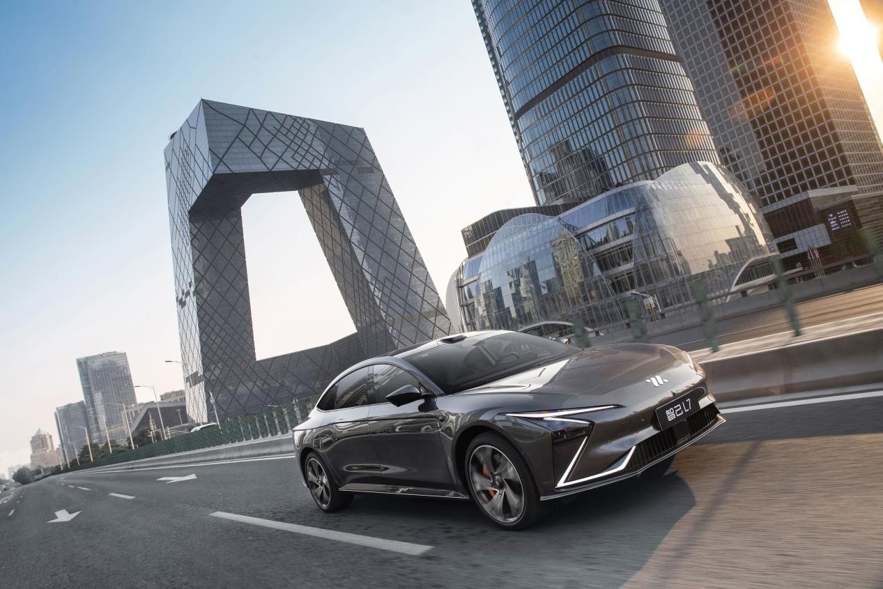 智己IM OS 2.2.0正式推送，LS7将配备盲区智能影像、高速高架NOA功能_凤凰网