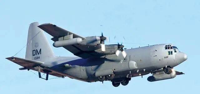 美军新一代电子战飞机EC-37B首飞_凤凰网