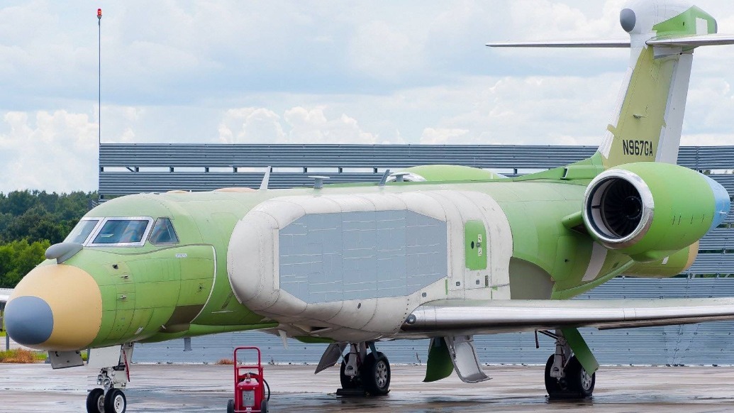 美军新一代电子战飞机EC-37B首飞_凤凰网