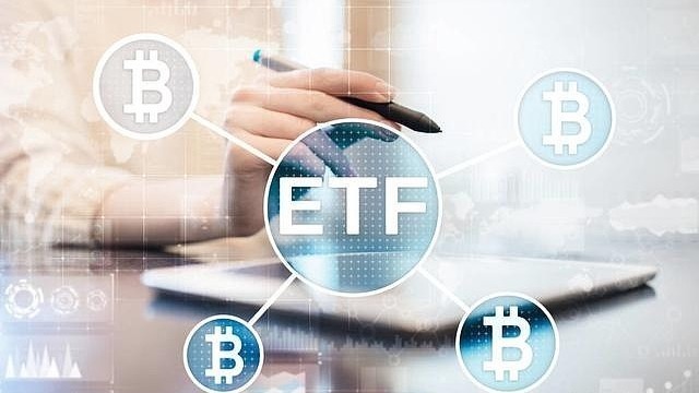 虚拟资产ETF爆涨，内地投资者能参与吗？资产虚拟化对传统金融有何冲击？_凤凰网