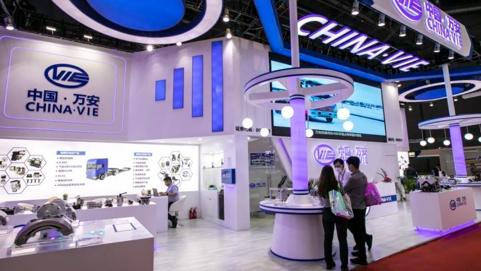 万安科技净利猛增60倍九成靠卖子，产能利用率低仍募7.3亿扩产遭问询_凤凰网