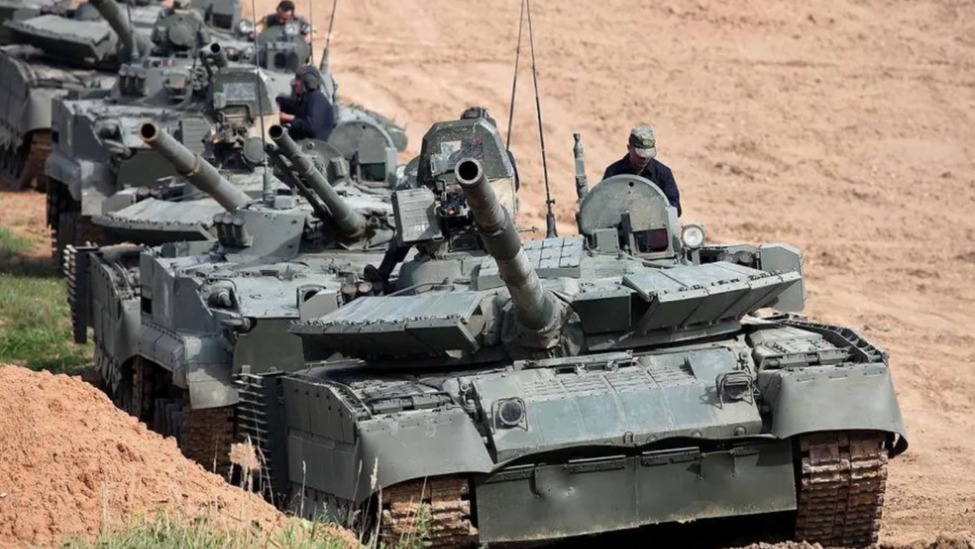 曾单枪匹马击毁8辆乌军战车，俄考虑重新开始量产T-80“飞行坦克”_凤凰网