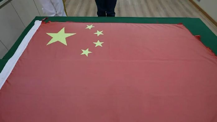 跨越3000多公里！这面国旗，从西沙送到天安门……_凤凰网