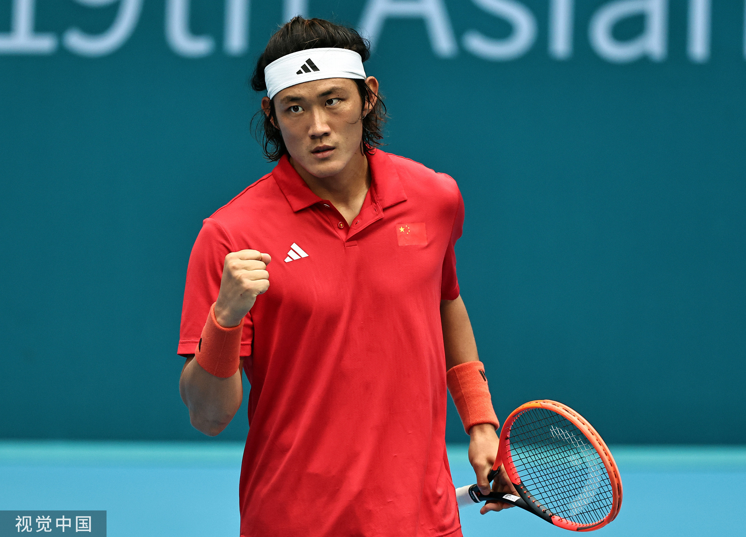 张之臻2-0绵贯阳介，中国选手29年后再夺亚运男网金牌_凤凰网