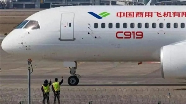 国产大飞机C919第一次出国！_凤凰网