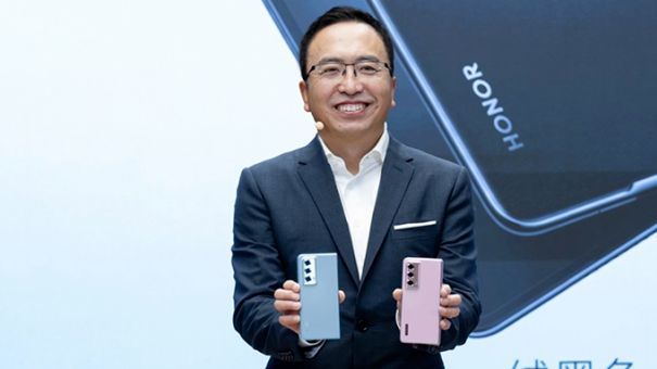 荣耀Magic Vs2折叠屏发布，用上3D钛合金打印，比iPhone还轻！6999元起_凤凰网