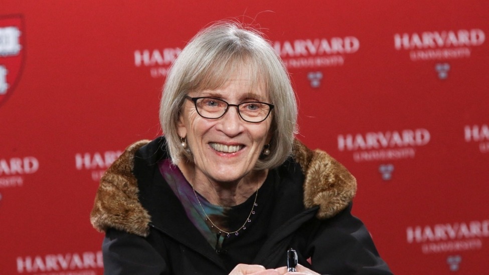 她揭示了劳动力市场性别差异的根源，我们还能为性别平等化做些什么_凤凰网