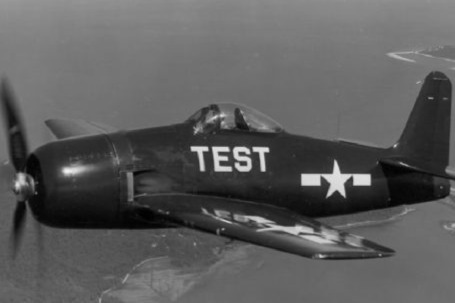 它是F6F的继任者，更小更轻性能更好，却错过二战后无奈退役_凤凰网