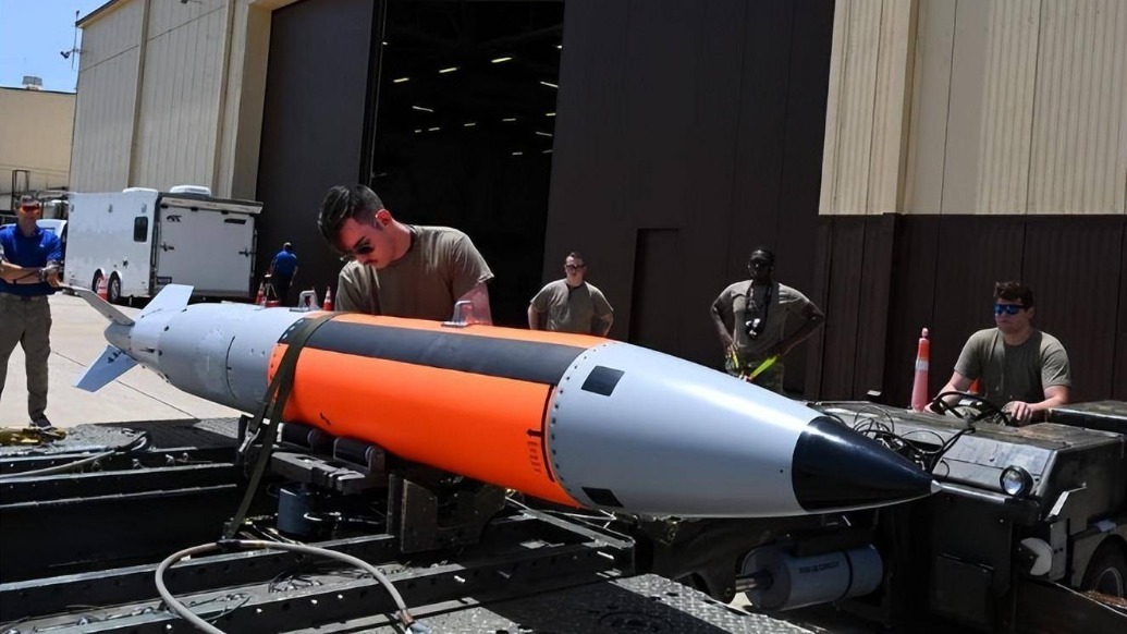美媒：B61-13核弹将成为美国武器库中最强大的核武器之一_凤凰网