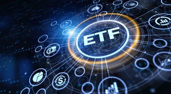 逼近2万亿！ETF持续火爆，如何成为“聪明”投资者？详细报告来了_凤凰网