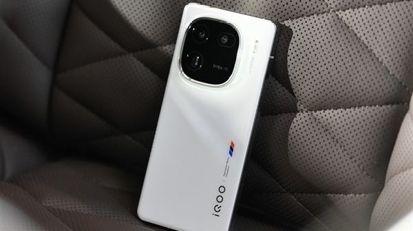 iQOO 12明天首销：4000以内唯一配备12G内存的骁龙8 Gen3旗舰_凤凰网