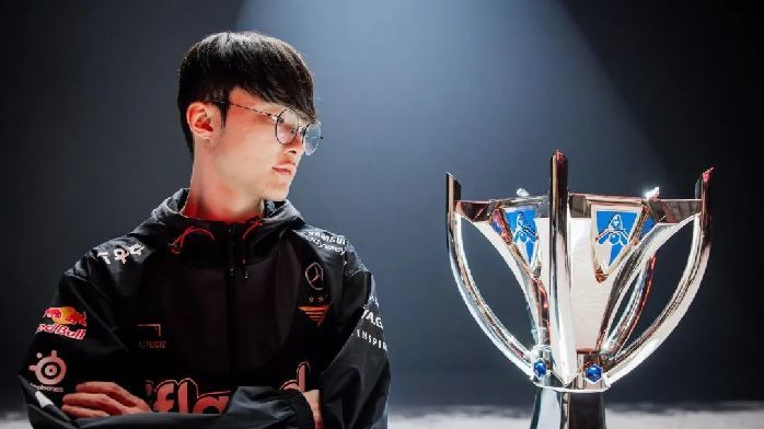 Faker十年四冠，用实力打破电竞选手生命周期_凤凰网