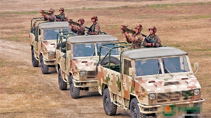 好的武器必须跻身潮流，中国FN-16便携式防空导弹_凤凰网