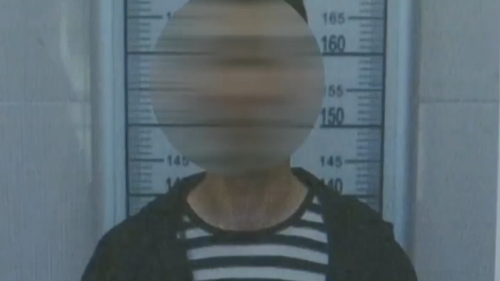 男子假扮女护士网恋并猥亵男网友,见面时要求男网友戴好眼罩,最终因猥亵被判刑11个月凤凰网视频凤凰网
