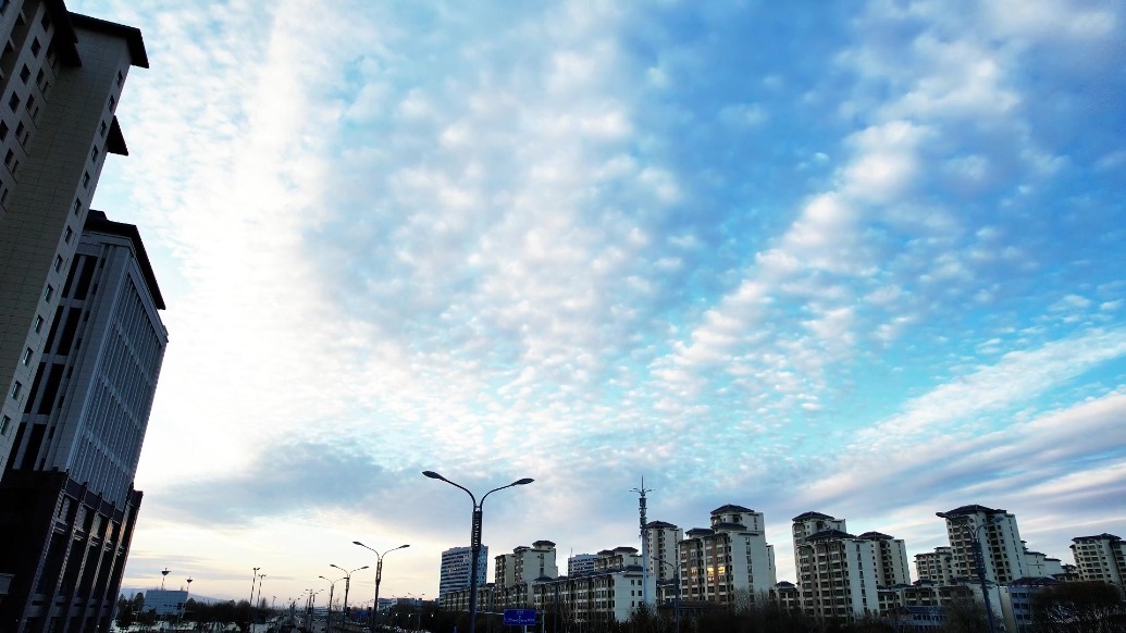 向云端ananan～一不小心被浪漫肃州美到了_凤凰网视频_凤凰网