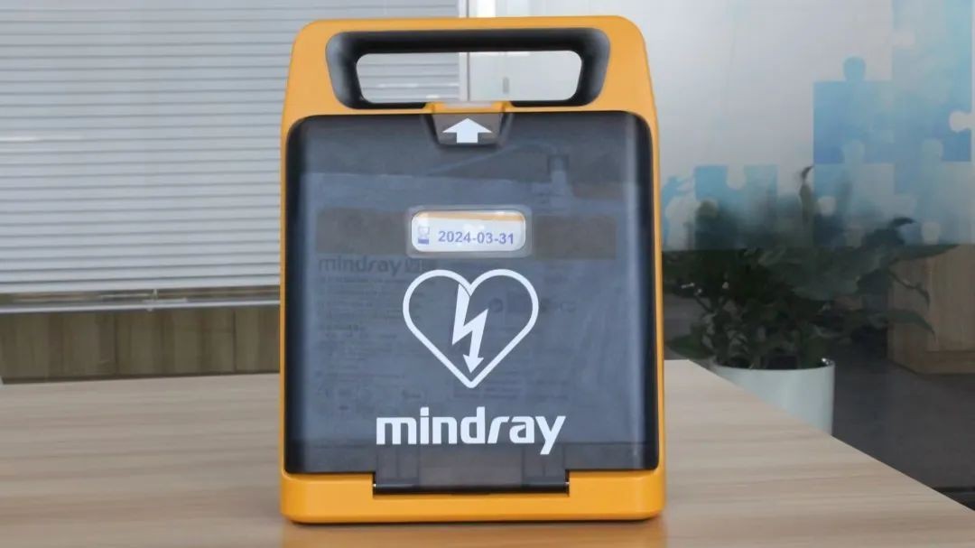 迈瑞AED Beneheart S2开箱：救了数百人的AED到底好在哪？凤凰网山东_凤凰网