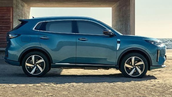 长安启源Q05上市：定位插混SUV，售价11.99万元起_凤凰网