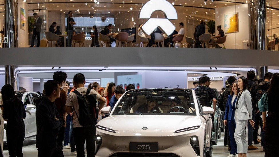 蔚来获阿布扎比CYVN新一轮22亿美元战略投资_凤凰网