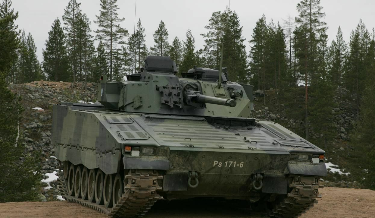 美媒：瑞典和丹麦将向乌克兰提供更多CV90战车_凤凰网