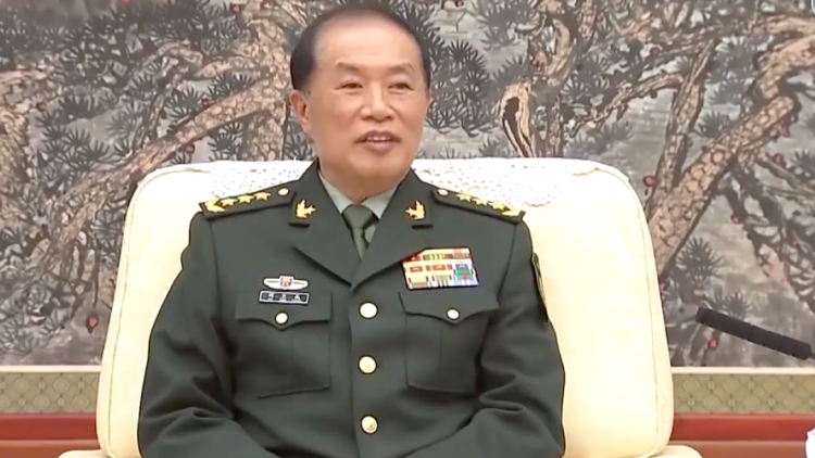 中央军委副主席何卫东和他们见面，提出新要求_凤凰网