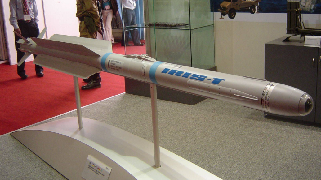 德国批准向沙特运送武器 包括150枚IRIS-T导弹_凤凰网