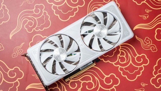 AI性能狂飙！耕升GeForce RTX 4070 SUPER踏雪Mini性能解禁_凤凰网